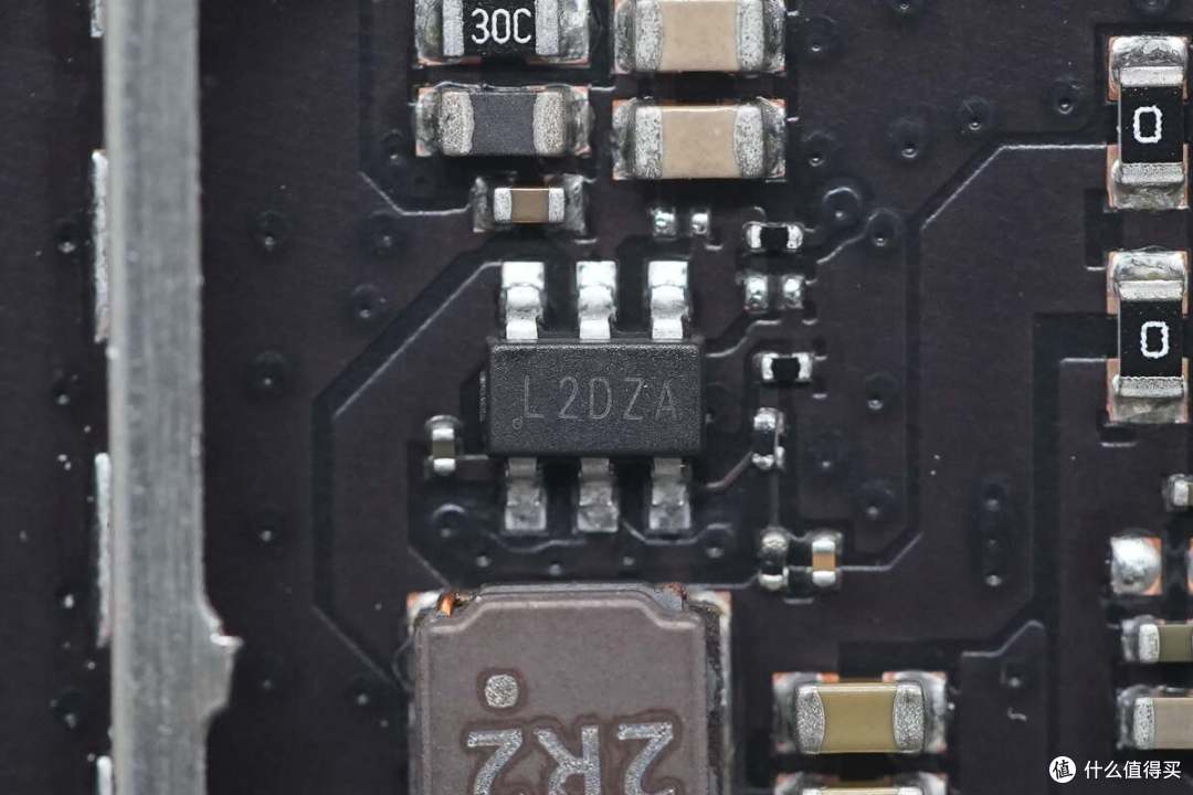 拆解报告：中兴4G CPE 2 Pro 路由器_路由器_什么值得买