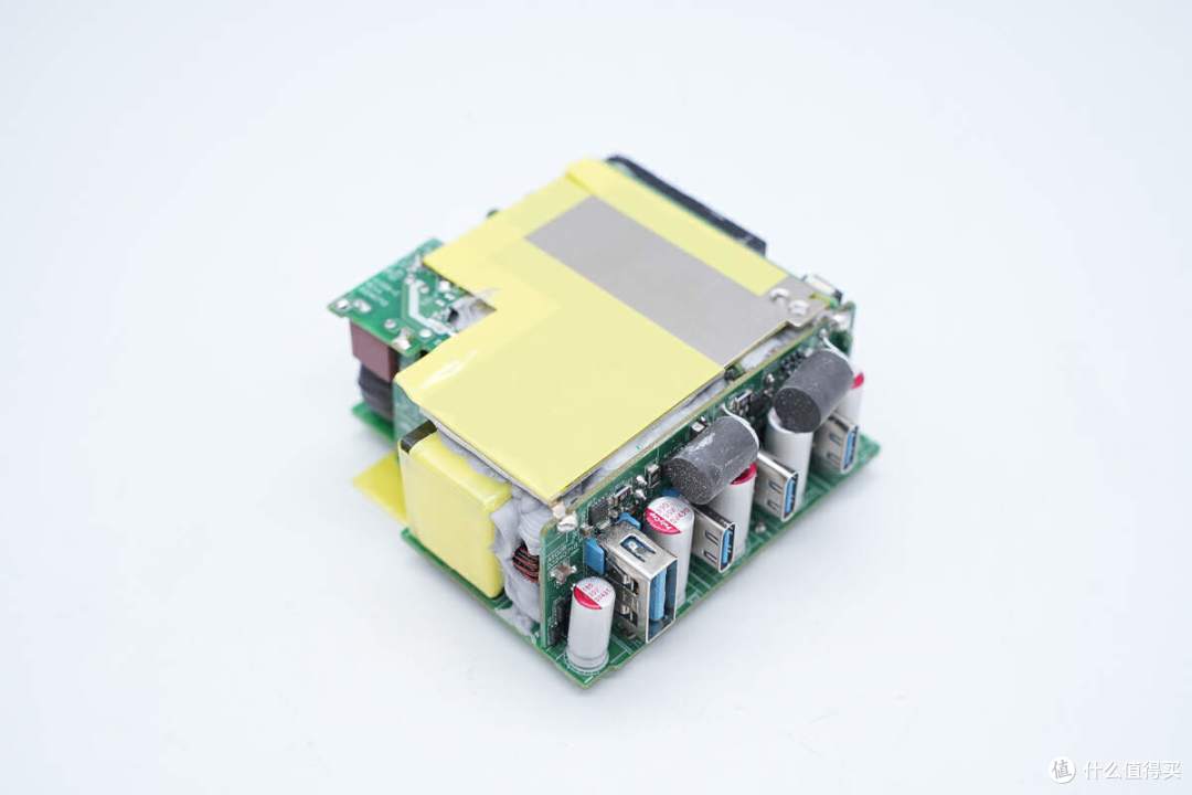 拆解报告：ANKER安克140W 3C1A氮化镓充电器A2697_充电器_什么值得买