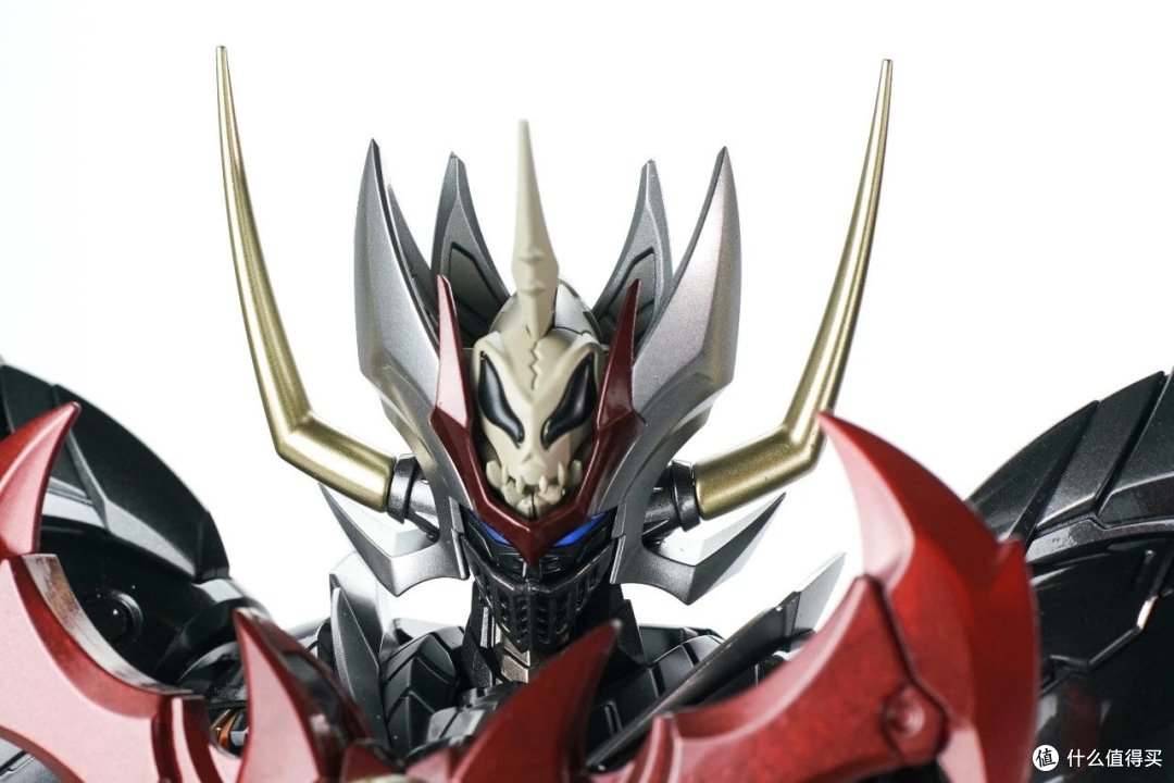 【评测】“遇神杀神,遇魔击魔”！CCS 铁魄 魔神凯撒SKL 最终决战形态_日韩动漫周边_什么值得买