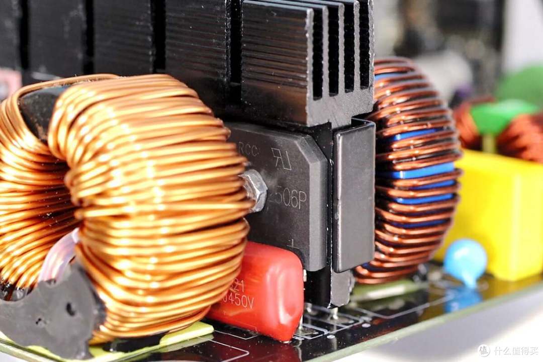 拆解报告：鑫谷昆仑九重KE-1300P白金牌数字电源_电脑电源_什么值得买