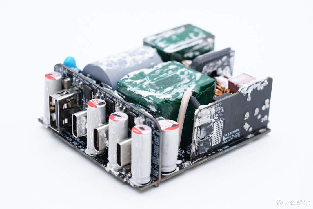 拆解报告：华硕ROG 140W 3C1A四口氮化镓充电器AC140-01_充电器_什么值得买