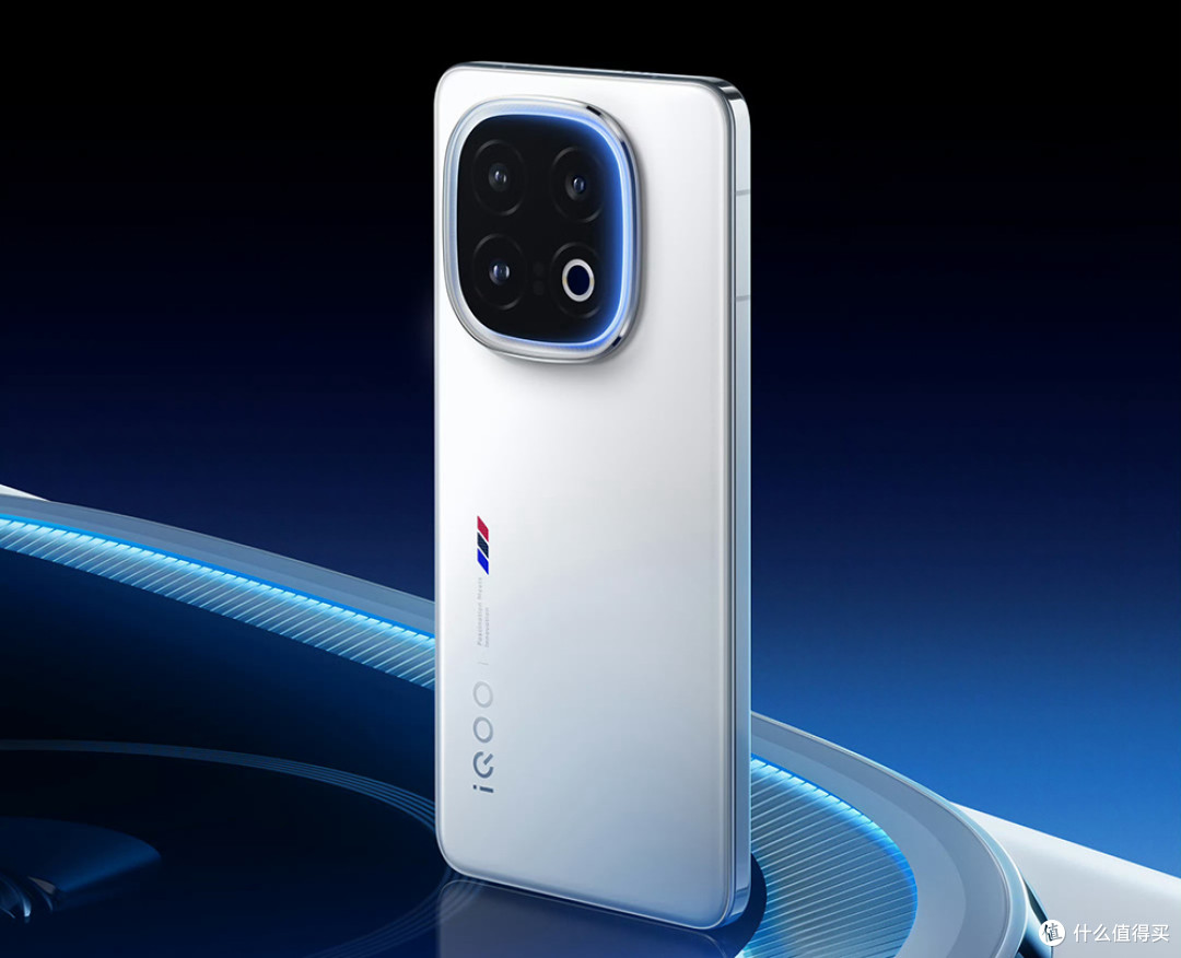 6000mAh+2K屏，2款骁龙8Gen4新旗舰确认，谁才是真正的十三香？_手机_什么值得买