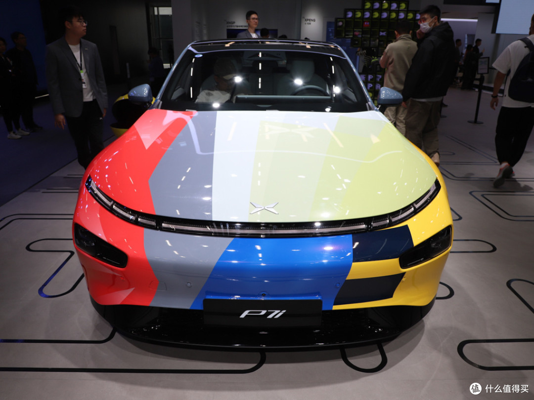 22.49万元电动轿车：小鹏P7i_中型车_什么值得买