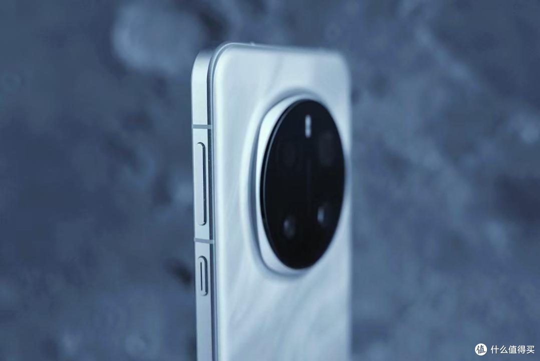 荣耀Magic7 Pro全面评测：旗舰新选择，性能与影像的极致融合_手机_什么值得买