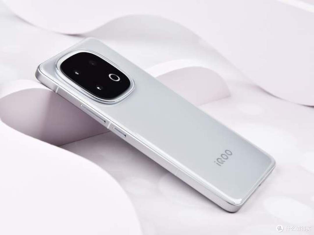 iQOO 13优缺点剖析，点滴突破值不值得入手？_手机_什么值得买