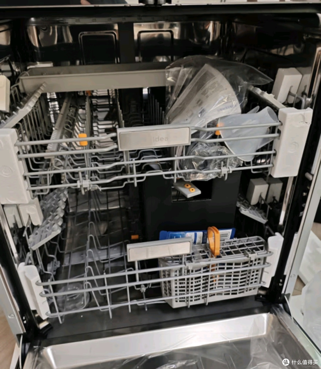 美的（Midea）嵌入式洗碗机万向X6Max 16套一级容积率105℃热风烘干四星消毒一键单消毒UV杀菌洗消一体机_嵌入式洗碗机_什么值得买