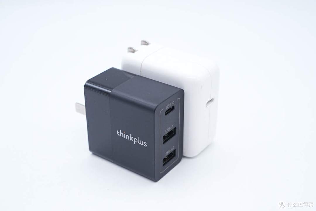 拆解报告：联想thinkplus 30W 2A1C氮化镓多口充电器SMC30_充电器_什么值得买