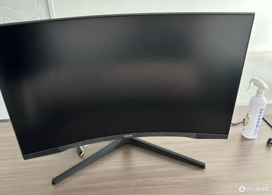 三星 27 英寸 2K 曲面显示屏：视觉盛宴与极致体验_显示器_什么值得买