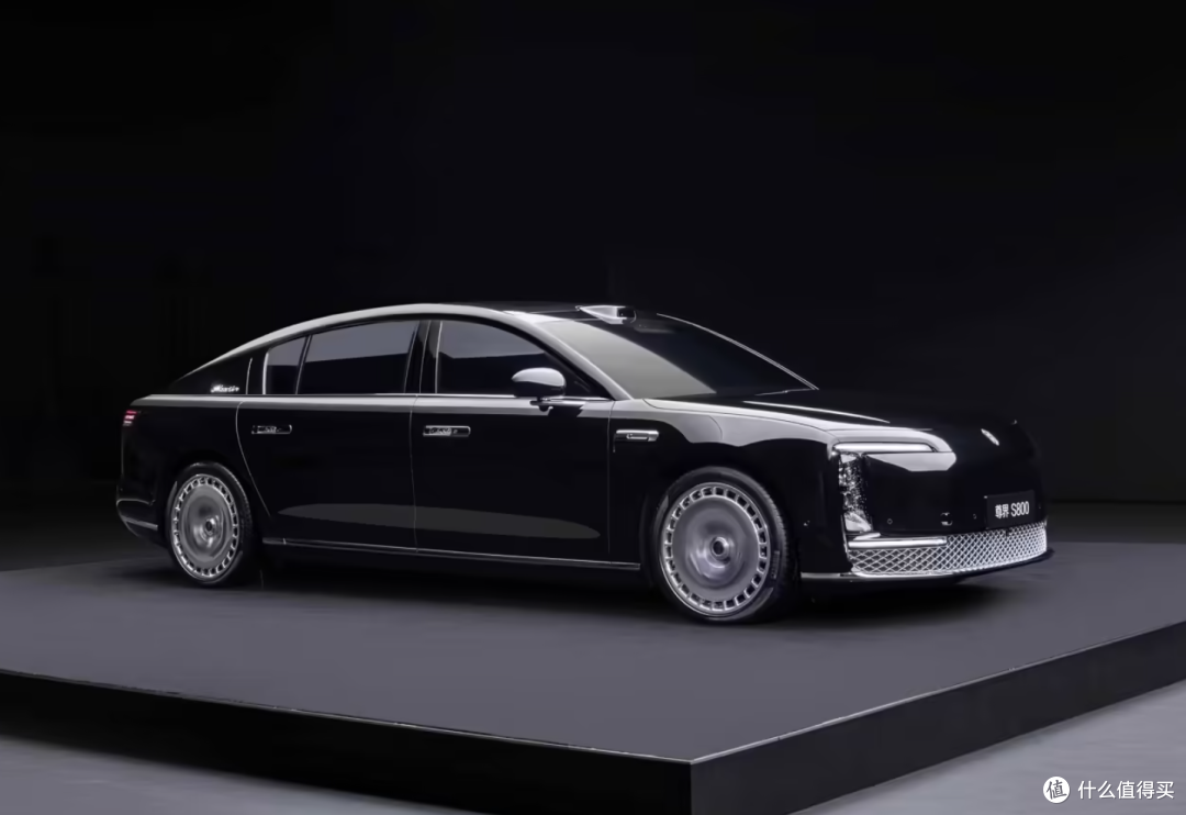 售价100多万的华为尊界S800，开启预售48小时，卖出了2108台？_新能源车_什么值得买