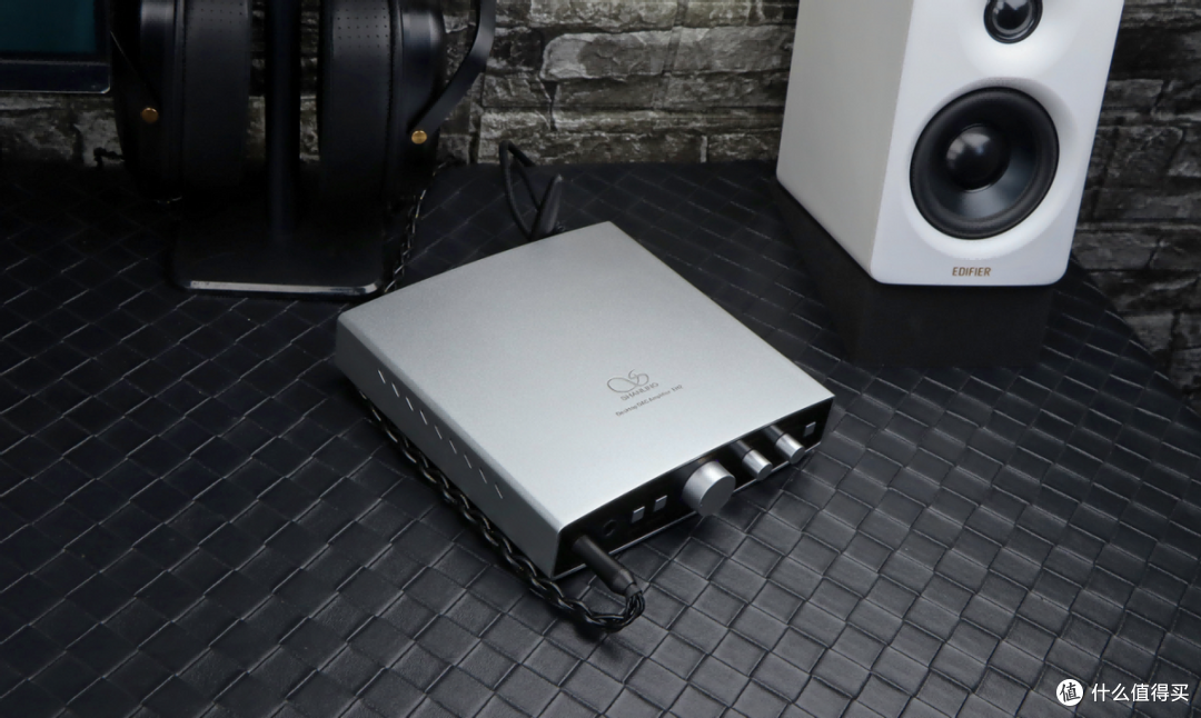 让欣赏音乐再次感动人心，山灵EH2 R2R桌面HiFi解码耳放评测_耳机放大器_什么值得买