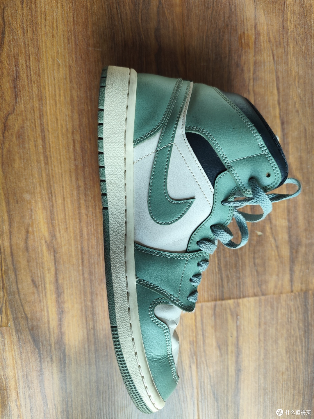 耐克（NIKE）Air Jordan 1 Mid AJ1_篮球鞋_什么值得买