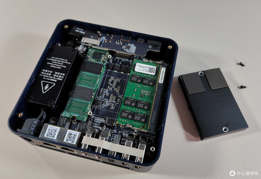 零刻EQ14上手体验-含HyperV安装飞牛OS教程与体验_商用电脑_什么值得买