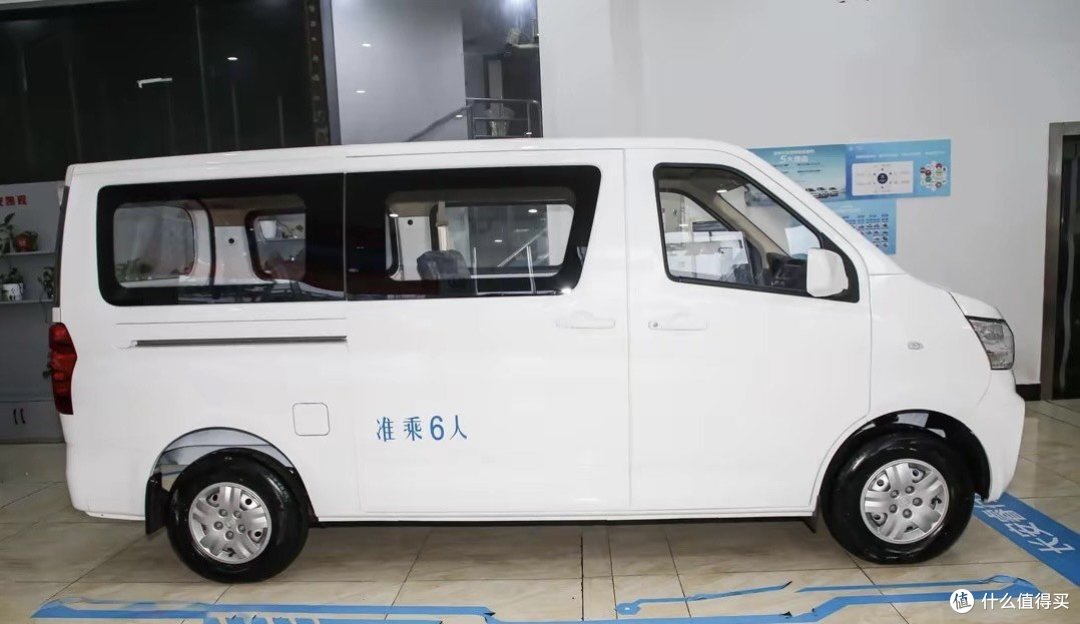 长安睿行EM60舒适型上市 8.29万起售_MPV_什么值得买