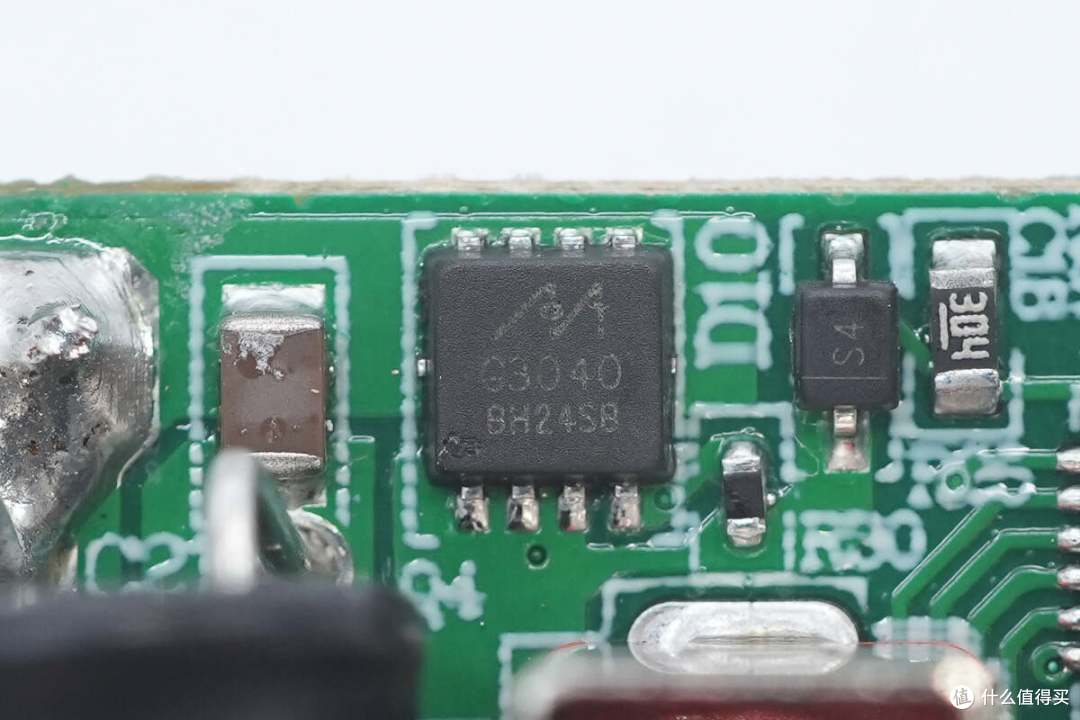 拆解报告：aigo 65W 1A1C氮化镓快充充电器S27_充电器_什么值得买