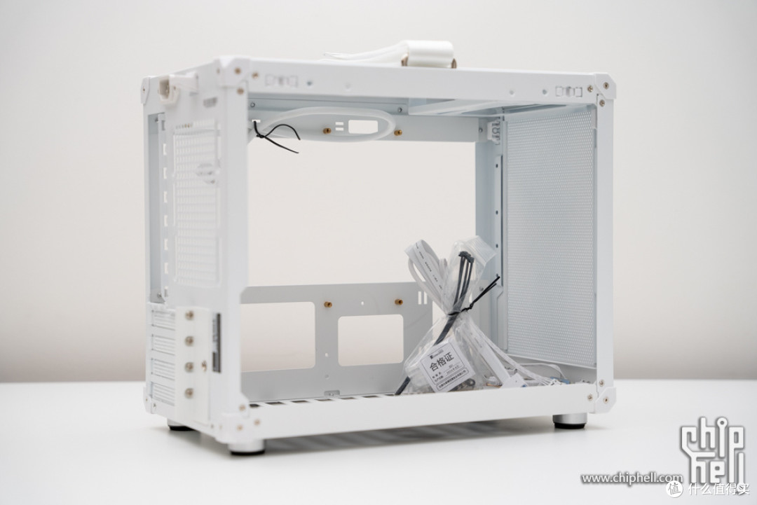 手提式MATX小钢炮，乔思伯 C6 MAX 装机_机箱_什么值得买