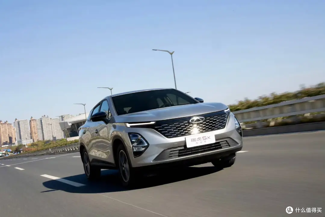 售价6.99万元起/标配1.5T发动机，奇瑞瑞虎5x高能版正式上市_紧凑型SUV_什么值得买
