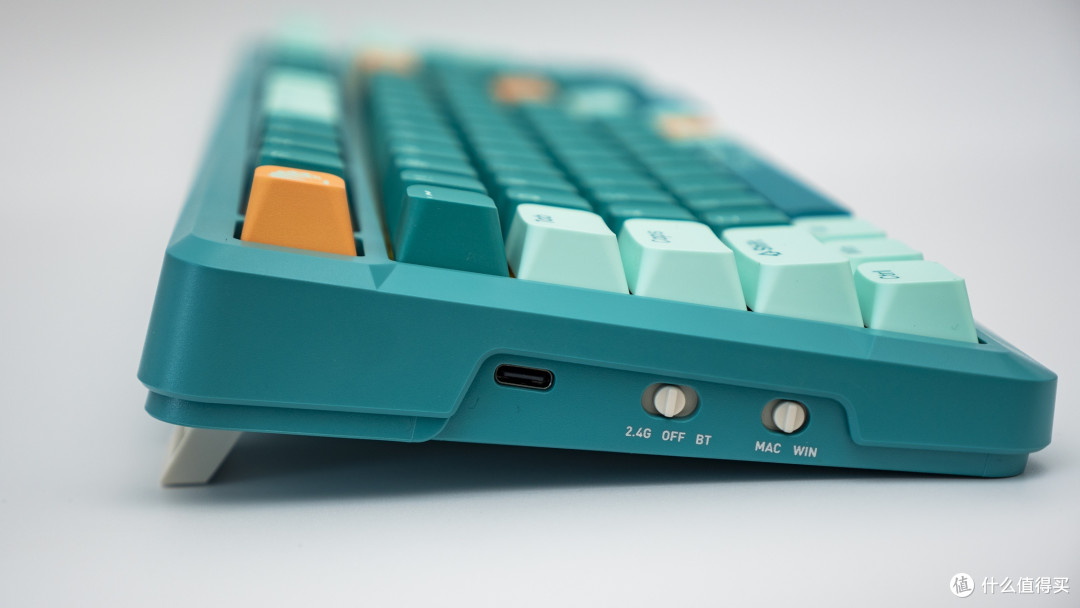 微星 FORGE GK500W 三模 98列配键盘开箱上手_键盘_什么值得买