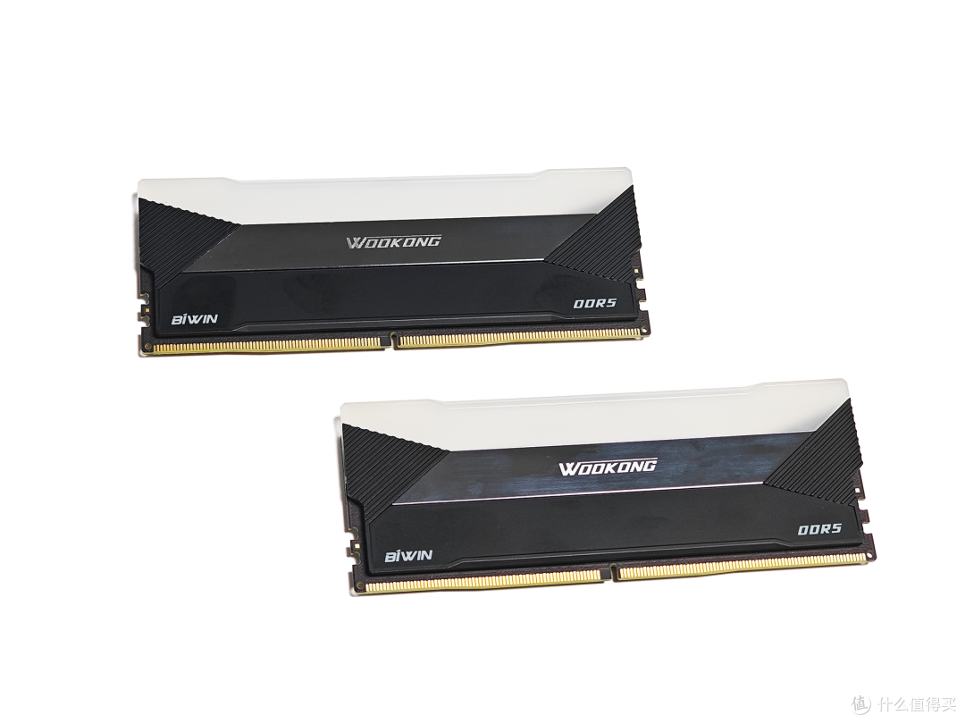 AMD 9000处理器的最佳拍档——佰维DX100 6000C28炫光灯条实测！_内存_什么值得买