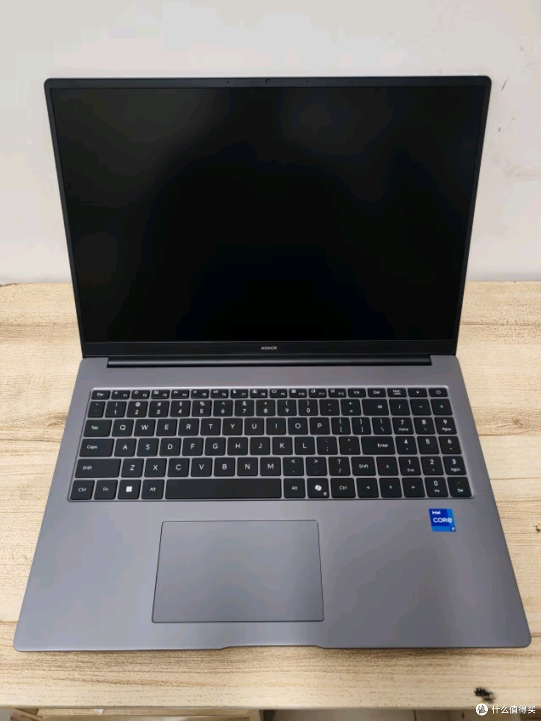 荣耀笔记本X16 2025战斗版：高性能与智慧互联的完美结合_笔记本电脑_什么值得买