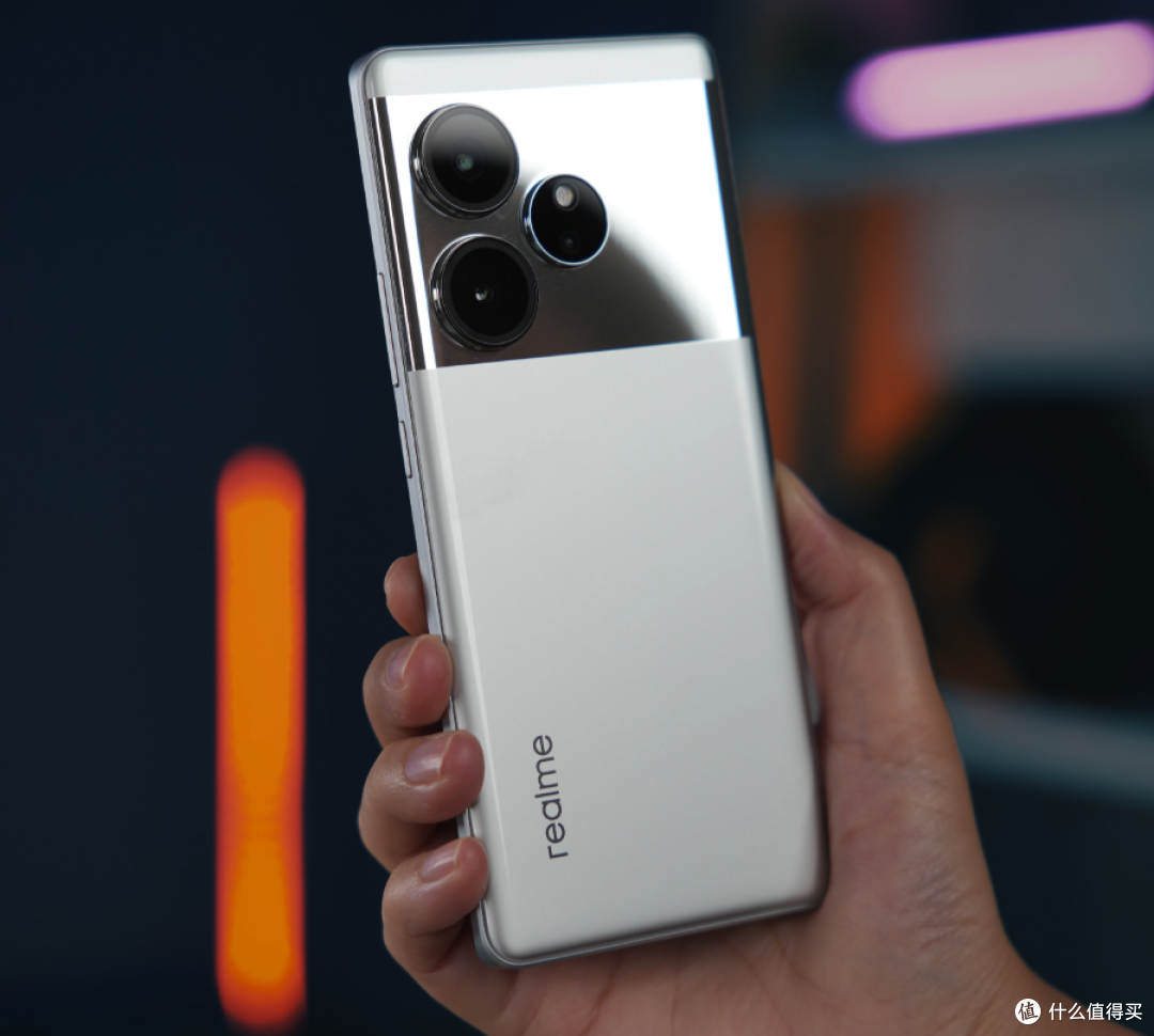 骁龙8Gen3手机哪款性价比高？2025建议买这三款：高配低价之王！_安卓手机_什么值得买