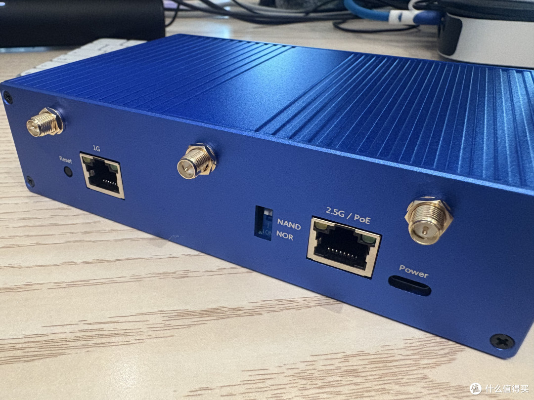 OpenWRT One 官方路由器初体验_路由器_什么值得买