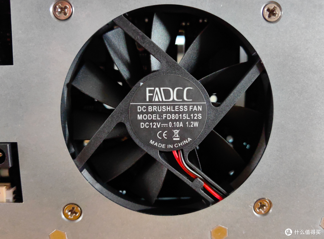 【10Gbps/5盘位】专为fnOS而设计，飞牛FD5 硬盘柜体验报告_移动硬盘盒_什么值得买