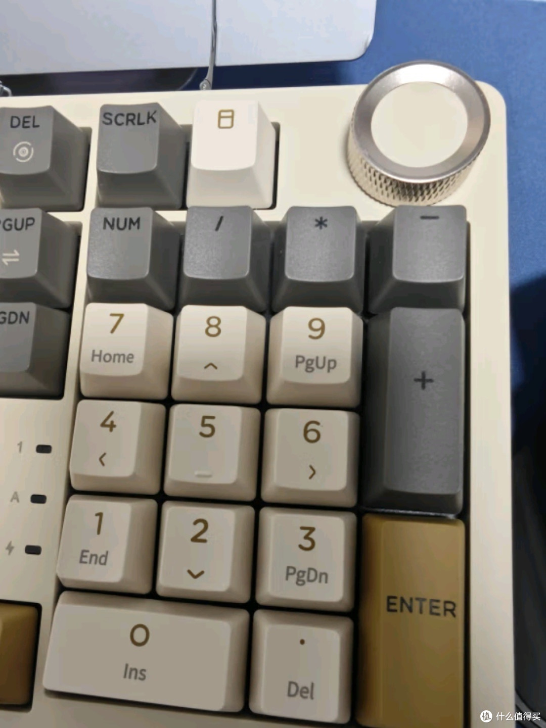 京造JZ990 V2三模机械键盘，性价比之王？_键盘_什么值得买