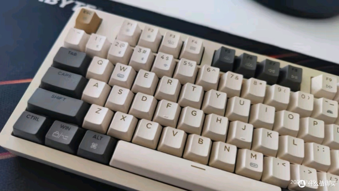 京东京造JZ990 V2三模机械键盘测评_键盘_什么值得买