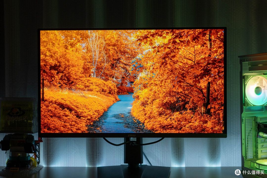 体验顶级OLED显示器带来的视觉盛宴，微星MPG 322URX QD-OLED评测_显示器_什么值得买