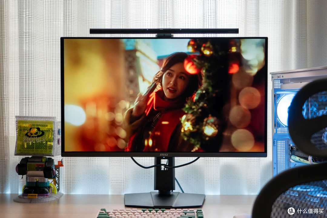 体验顶级OLED显示器带来的视觉盛宴，微星MPG 322URX QD-OLED评测_显示器_什么值得买