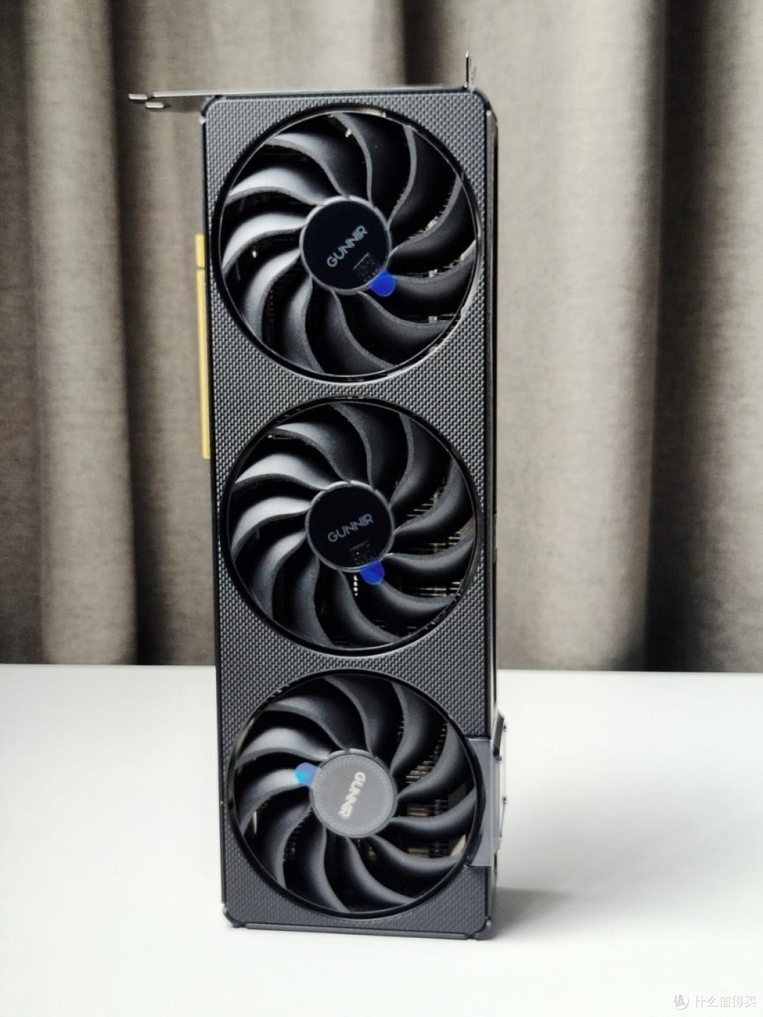 更“甜”的甜点级显卡 - 蓝戟intel B570 Photon 10G OC 首发评测_显卡_什么值得买