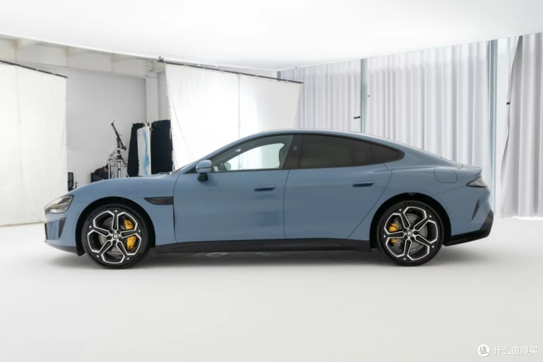 小米SU7与特斯拉Modely：谁是王者_新能源车_什么值得买