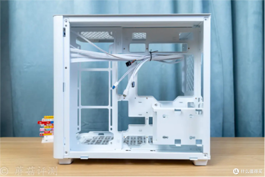 顺滑过渡，270度无死角，乔思伯TK3曲面海景房ATX机箱 评测_机箱_什么值得买