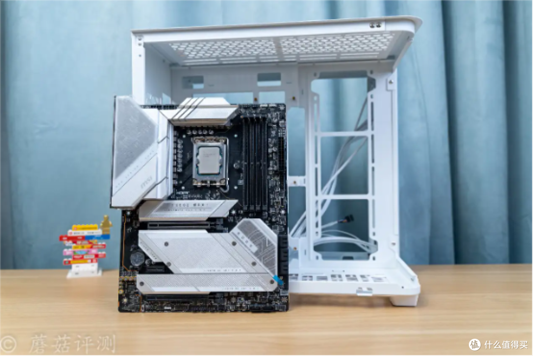 顺滑过渡，270度无死角，乔思伯TK3曲面海景房ATX机箱 评测_机箱_什么值得买