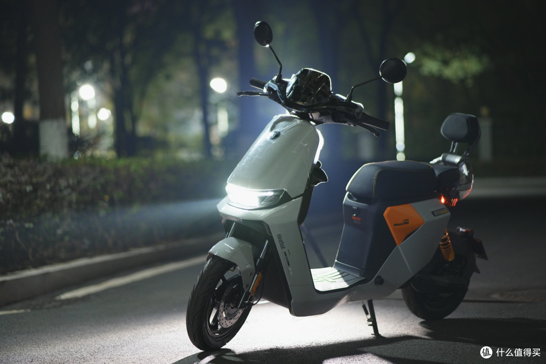 韭门新人，九号f2z110 max电自一周用车体验_电动车整车_什么值得买