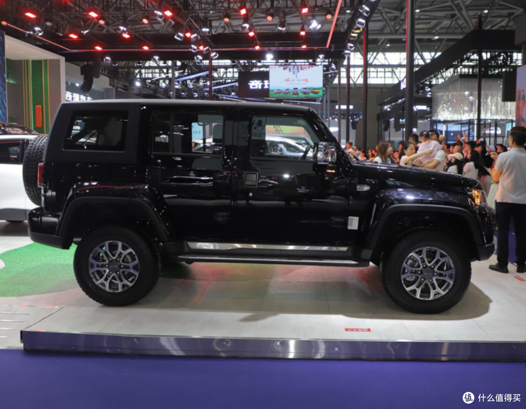 13.98万元国产硬派越野SUV：北汽BJ40_紧凑型SUV_什么值得买