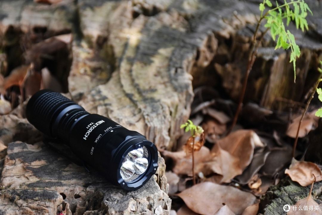 T系列的升级新宠 纳丽德TA21双光源战术手电测评_户外照明_什么值得买