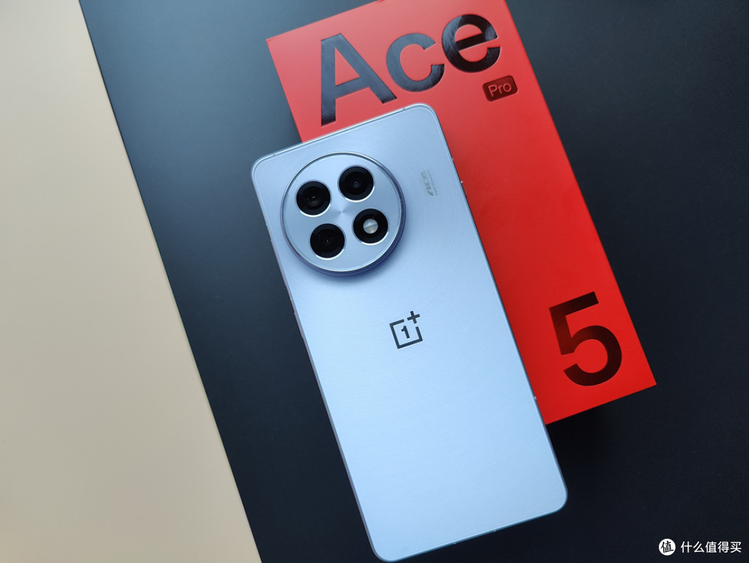 谁是更好的中端手机？红米K80 Pro和一加Ace5 Pro全面对比_安卓手机_什么值得买