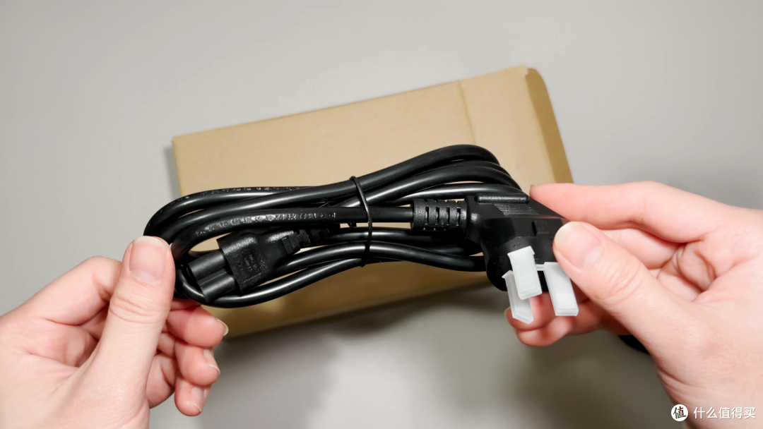 天钡 WTR PRO 开箱体验！到底 AMD R7-5825U 性能如何？_NAS存储_什么值得买