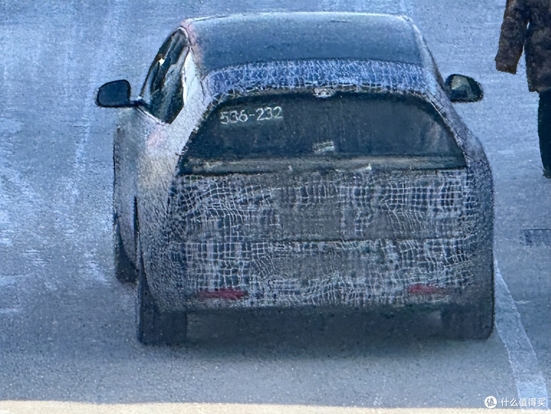 理想i8纯电旗舰SUV蓄势待发！上海车展有望首秀，5C快充+6座布局_新能源车_什么值得买