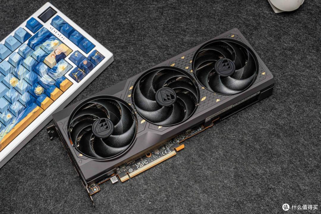 千元价位新接班人，值得期待！蓝宝石RX7650 GRE黑钻版OC首发测评_显卡_什么值得买