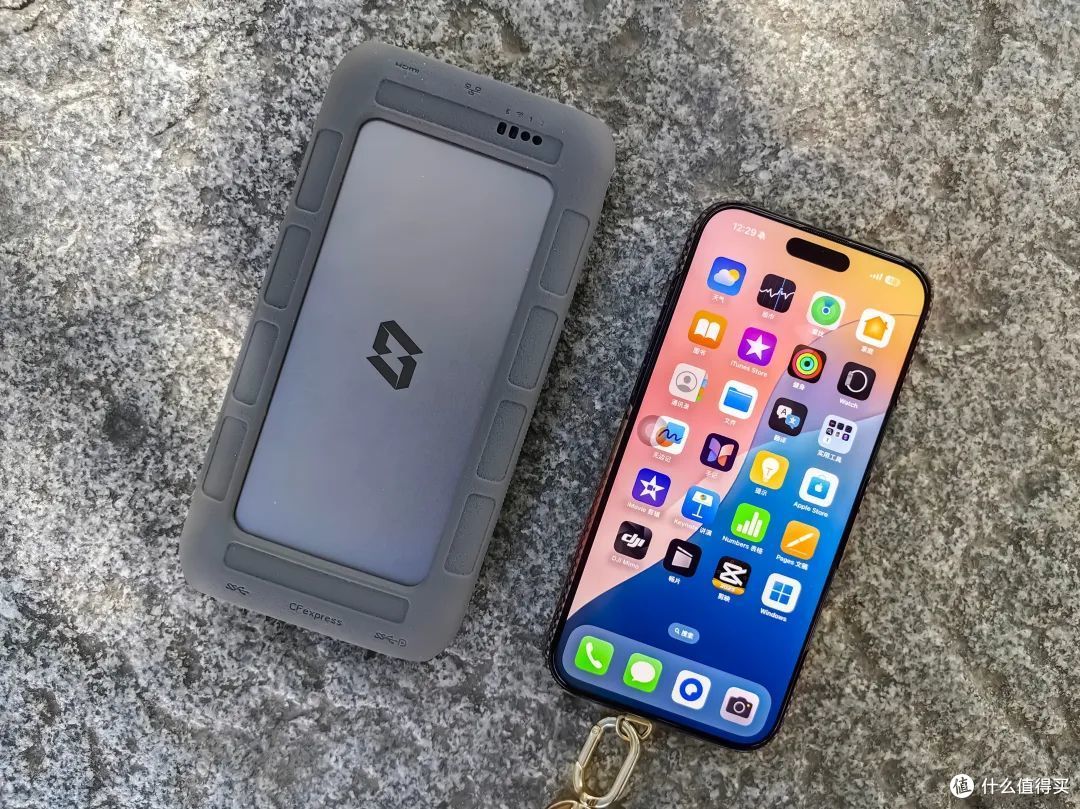 太好啦！无网也能用的便携NAS来了！极空间T2S体验分享_NAS存储_什么值得买